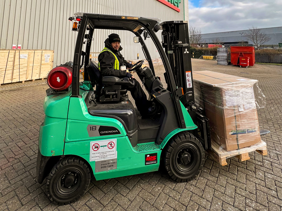 Davis Turner Case Study UK - Mitsubishi Forklift Trucks